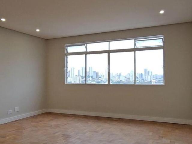 Condomínio Edificio Tricelia Apartamento á venda com 3 dormitórios e 2 banheiros em Ipiranga, São