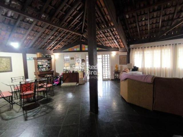 Condomínio Estância Jardim Botânico Casa à Venda 8 Quartos, 2 Suites, Jardim Botânico