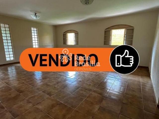 Condomínio Estância Jardim Botânico Casa à venda, com 5 quartos,2 suítes, 2 semi suítes HABITE S