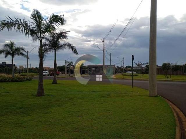 Casa com 3 dormitórios à venda, 210 m² por R$ 1.450.000,00 Tamboré Barretos/SP
