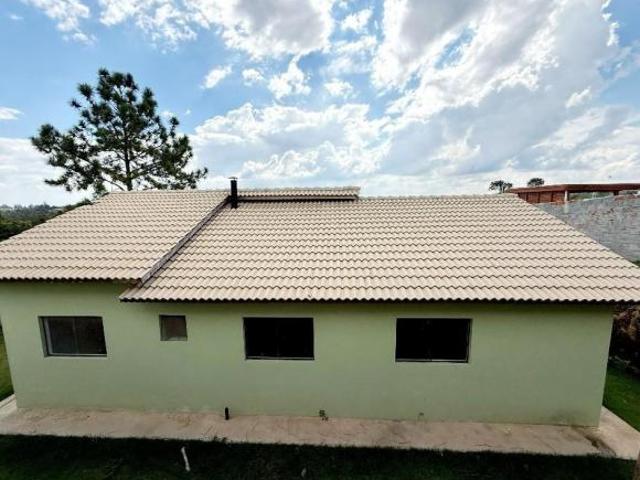 Condomínio Fechado: Bela Casa de Campo