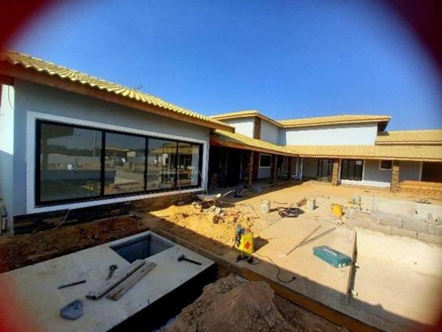CONDOMÍNIO FECHADO: BELLA CASA DE CAMPO & LINDA VISTA