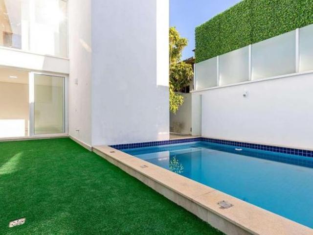 Condomínio Fechado Quadrifólio / Casa / Residencia de Alto padrão