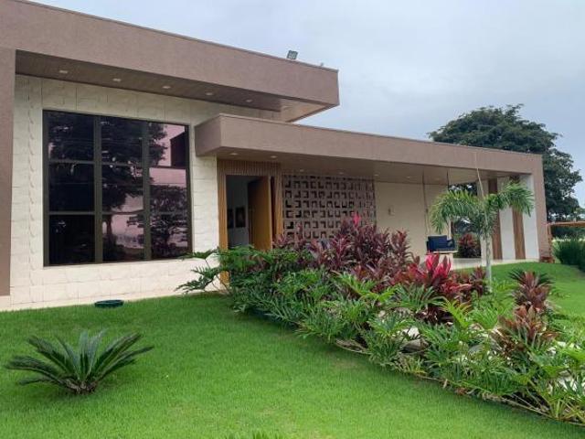 CONDOMÍNIO FLORESTAL FLORATA À VENDA 4 SUÍTES, MOBILIADA, PISCINA AQUECIDA E LOTE 2.100 m²