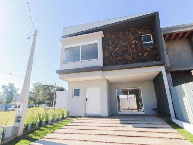 Condomínio Garden, bairro Hípica, 3 dormitórios, 1 suíte, pátio, infra de clube
