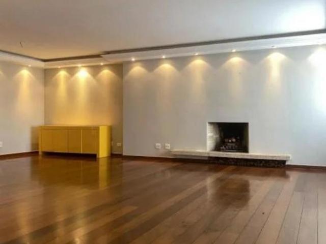 Condomínio Golden Towers Real Park: VENDA Amplo apartamento com 3 suítes com armários, salas para 3