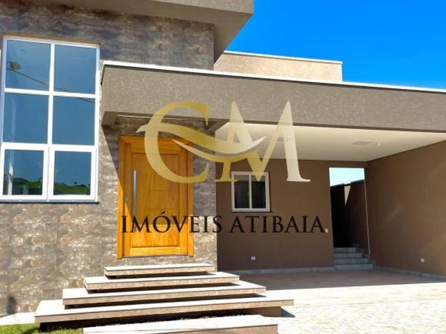 Casa à venda em condomínio fechado na cidade de Atibaia