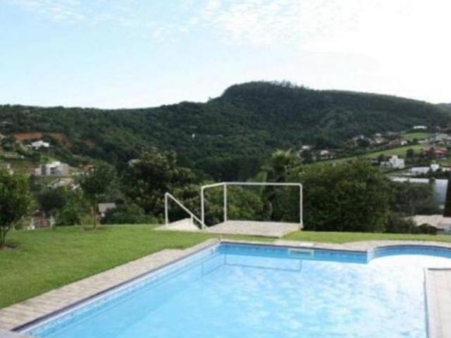 Condomínio Jardim das Palmeiras Casa com 4 dormitórios em terreno com 1.538 m2