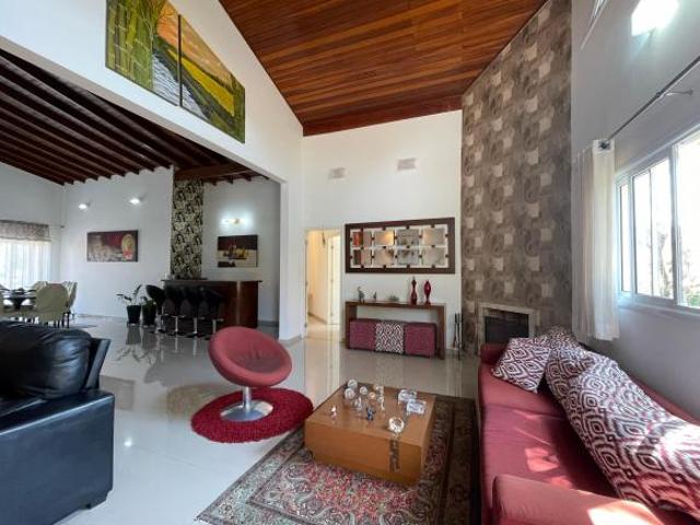 Condominio Jardim do Ribeirão 2 térrea 3 suites piscina Itupeva