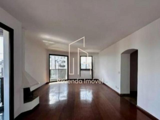 Condomínio Jardim Ipê em Campo Belo, Apartamento de 161m² com 2 suítes, 3 vagas