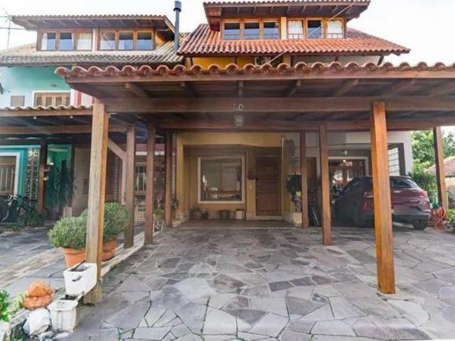 CONDOMINIO LA FUENTE LINDA CASA COM 3 DORM. SUITE E PATIO COM PISCINA