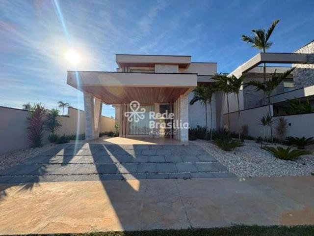 Condomínio Le Premier Casa à venda, com Habite se, moderna, com 3 suítes e área de lazer aconchega