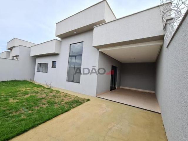 Condomínio Leal de Oliveira II Casa de Rua com 3 Quarto s por R$ 350000.00 no setor Jardim dos Gira