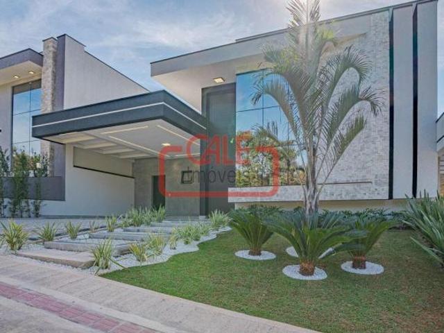 CONDOMINIO LONDON PARK Casa de Alto Padrão com 3 Suítes e Piscina à Venda no Condomínio London Par