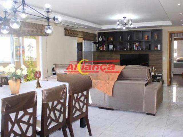 CONDOMÍNIO PARQUE CLUBE 3 QUARTOS 3 SUITES 2 VAGAS