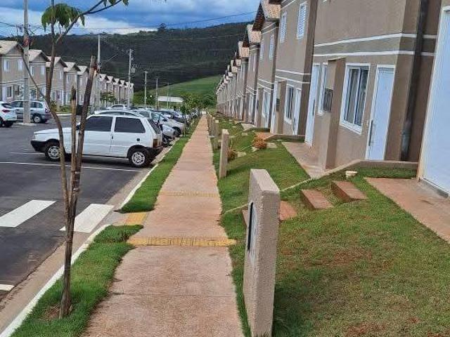 Condomínio Parque das Cerejeiras Sobrado com 2 quartos, 1 vaga