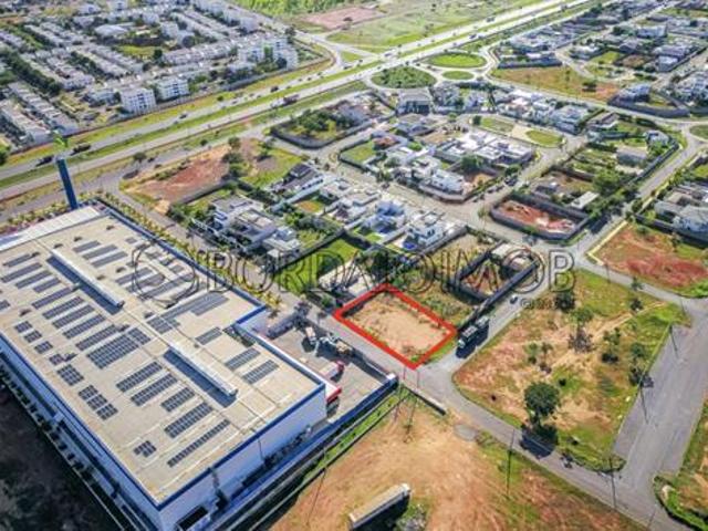 Condomínio Parque Jardim das Paineiras JARDIM BOTÂNICO, AVENIDA PAINEIRAS SUL, LOTE COM 733,83M²