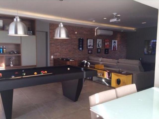 Condomínio Paulistano Cobertura, decorada e reformada por arquiteto, lindo !