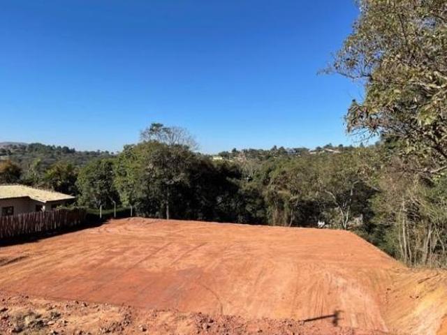 CONDOMÍNIO PORTA DO SOL: CKÁCARA COM VISTA PARA BOSQUE
