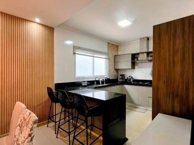 Condomínio Portal da Serra Casa com 3 dormitórios e 6 vagas, em Bragança Paulista Oportunidade