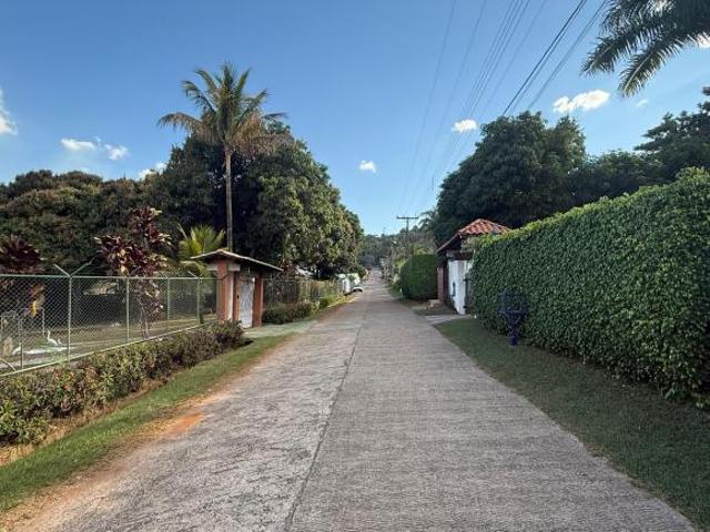 Condomínio Quinta Bela Vista: Terreno Plano de 900m² – Pronto para Construir