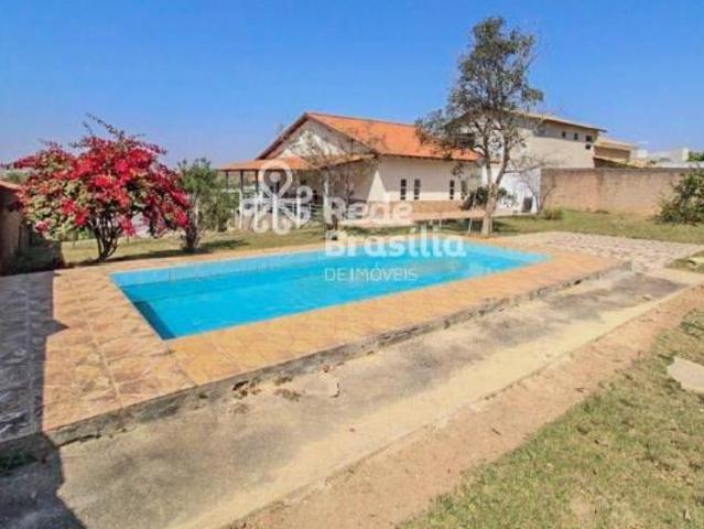 Condomínio Quinta Interlagos Casa à venda, 4 quartos, sendo 2 suítes, Jardim Botânico
