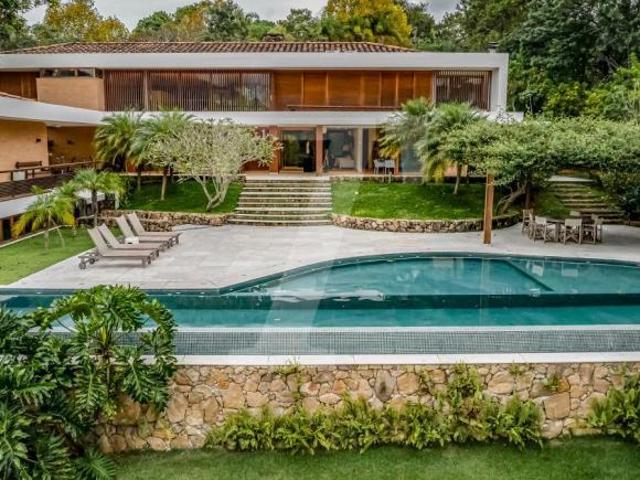 Condomínio Renomado Quinta da Baroneza terreno duplo / casa à venda 7 quartos
