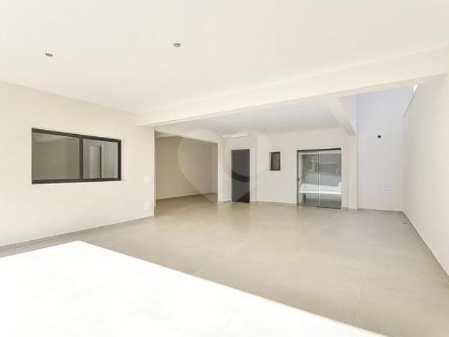 Condomínio Residencial Boa Vista Área Útil: 360 m² Área Total: 360 m²