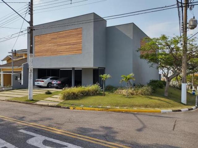 Condomínio Residencial Euroville 3 quartos, 3 suítes, 2 salas, 5 banheiros, 4 vagas, 282m²