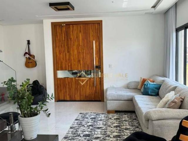 Condomínio Residencial Fogaça Linda Casa com 3 dormitórios à venda, 270 m² por R$ 1.650.000 Jac