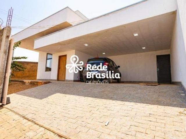 Condomínio Residencial Jardim da Serra Casa com 4 quartos sendo 2 suítes à vista Jardim Botâni