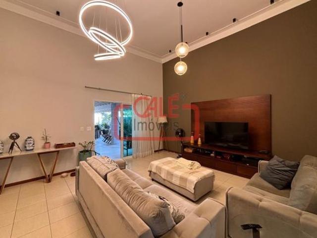 CONDOMINIO RESIDENCIAL SANTA CLARA Casa térrea no Condomínio Santa Clara