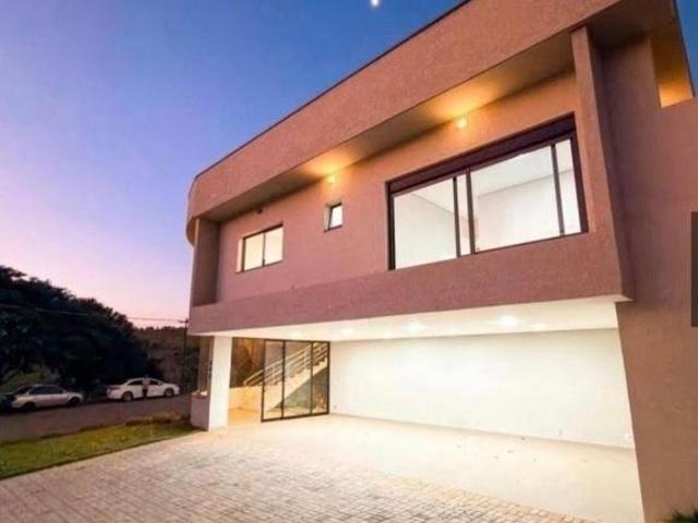 Condomínio Residencial Terras De Santa Cruz Casa com 3 Suítes, Piscina, 8 vagas, em Bragança Pta