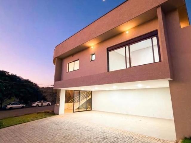 Condomínio Residencial Terras De Santa Cruz Casa com 3 Suítes, Piscina, 8 vagas, em Bragança Pta
