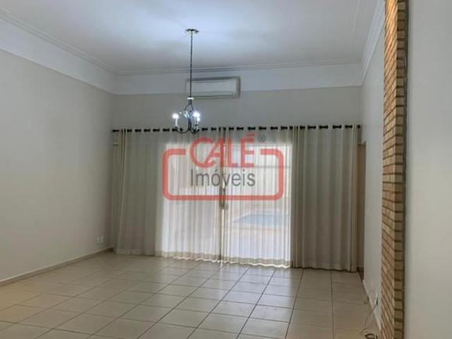 CONDOMINIO RESIDENCIAL VILA SUIÇA Casa 3 Suítes c/ Piscina Aquecida em Indaiatuba
