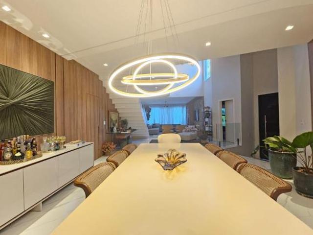 Condomínio *RESIDENCIAL 11* *VENDA* e *LOCAÇÃO* AT: 536m² AC 393m² CASA *MOBILIADA* e *MODERNA