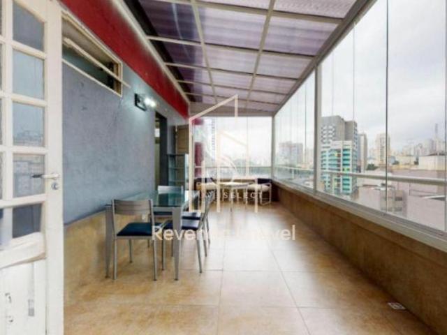 Condomínio Rio Vermelho. Apto á venda, 52m² 2 dormes, 1 vaga, com varanda de 22m² na bela vista