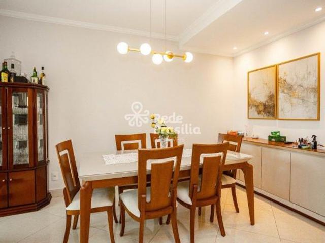 Condomínio RK Casa com 4 quartos 3 suítes 3 vagas Sobradinho