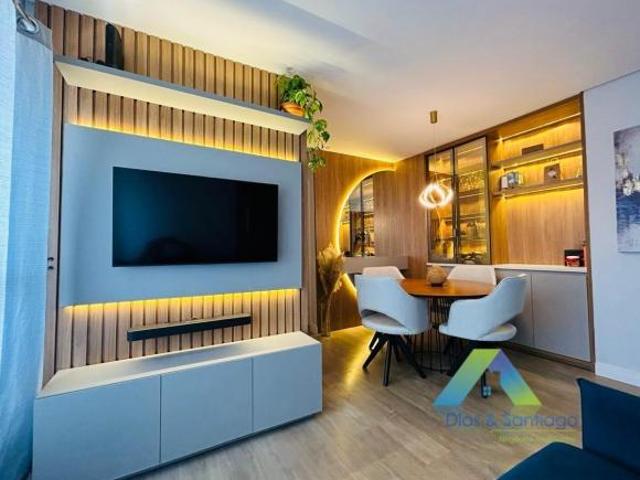Condomínio Supremo APARTAMENTO REFORMADO COM 2 DORMITÓRIOS E 2 VAGAS EM VILA DAS MERCÊS/SP!