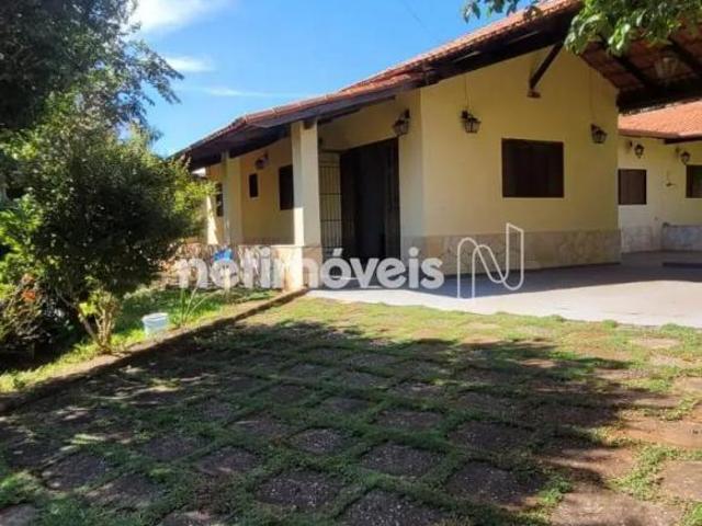 CONDOMÍNIO SANTA BÁRBARA | CASA | 3 QUARTOS | 1 SUÍTE | 4 VAGAS