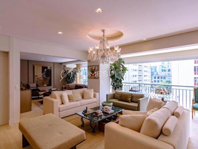 Condomínio Sax Itaim Rua Benedito Lapin, 123. Apartamento à venda Ed. Sax Itaim com 170 m², 2 suítes
