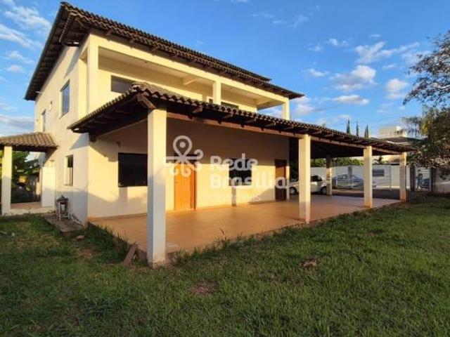 Condomínio Solar De Brasília Quadra 1 Casa à venda, com habite se, 4 quartos, sendo 1 suíte m