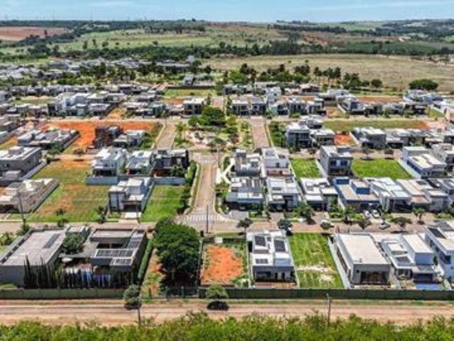 Condomínio Terras Alpha Condomínio Terras Alpha, Área total 360m² Pronto Para Construir!