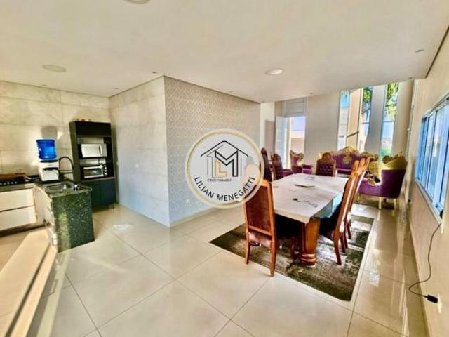 Condomínio terras de Jundiaí. Casa em condomínio com 3 quartos, suíte master. Área gourmet. Escritór