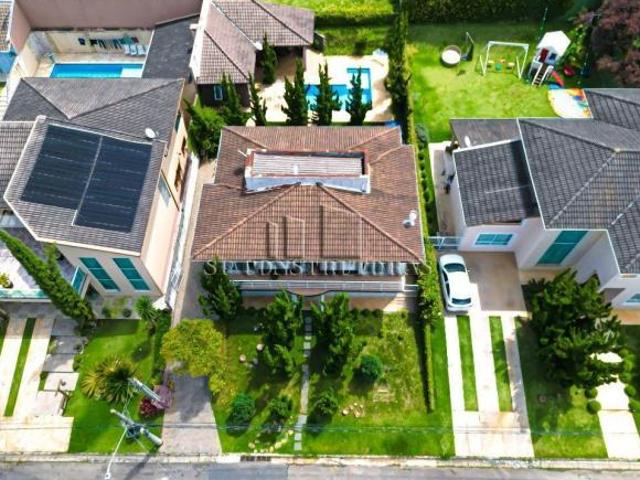 Condominio Terras de Santa Adelia – Casa de Alto Padrao a Venda em Vargem Grande Paulista com 4 Suit