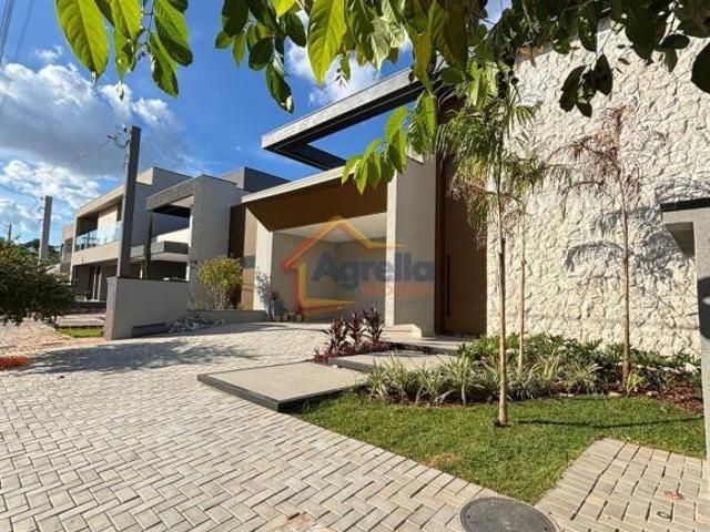 Condomínio Vale Verde CASA TÉRREA À VENDA EM MOGI GUAÇU COM 3 SUÍTES, PISCINA, ÁREA GOURMET, CONDO