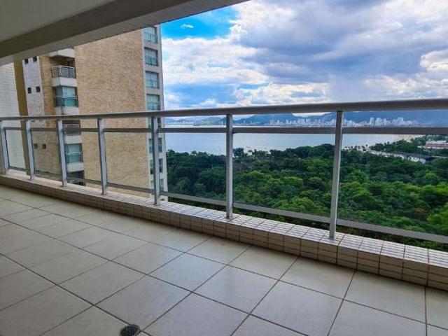 Condomínio VerdeMar, apartamento à venda na praia da Enseada em Guarujá