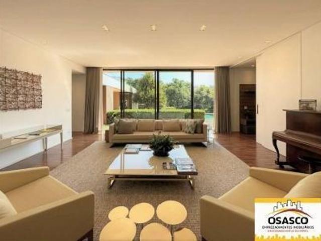 CONDOMÍNIO VILA DE S FERNANDO 5 SUITES IMPECÁVEL