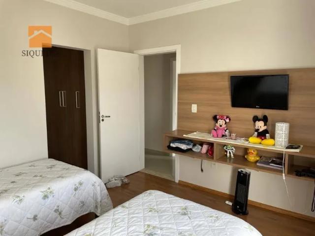 Condomínio Villa dos Inglezes Casa com 3 dormitórios à venda, 250 m² por R$ 1.430.000 Condomínio