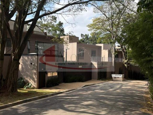 Condomínio Villaggio Cidade Jardim. Localização Premium nunca habitado. NOVO Área total do terreno